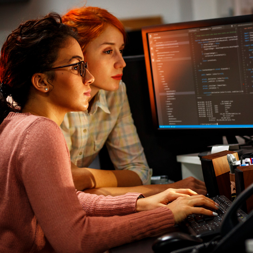 CEPS UNI – Cursos de computación e informática a nivel nacional.